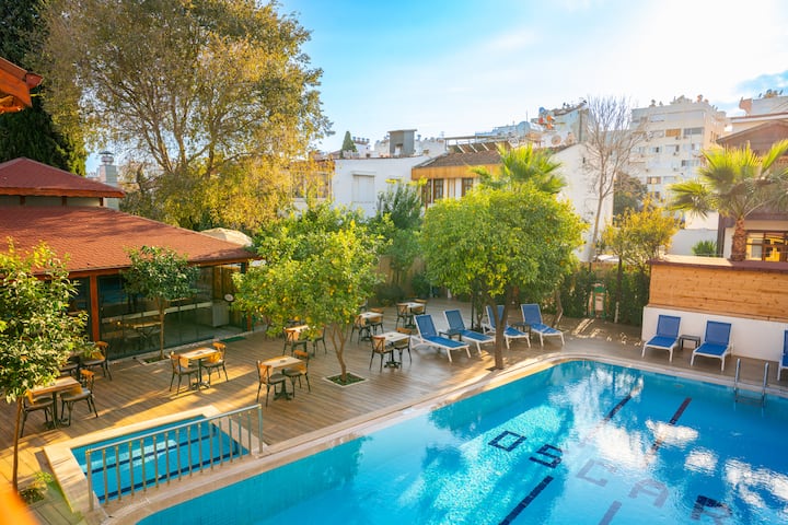 Oscar Garden Superior Dört Kişilik Oda - Antalya