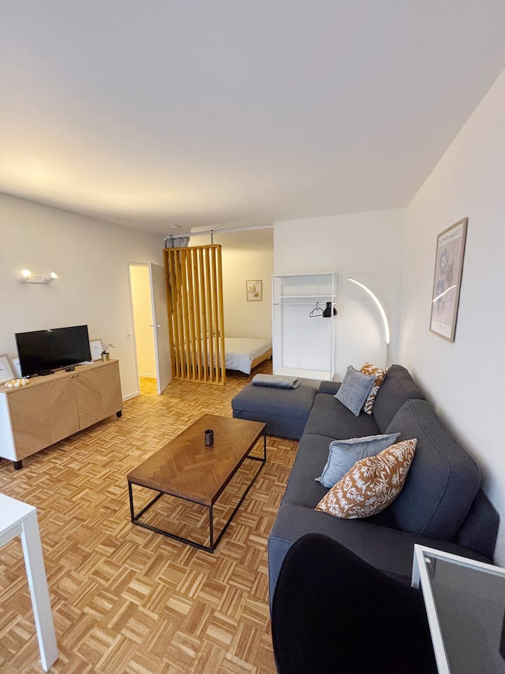 Parkside Studio In Eu District - Etterbeek