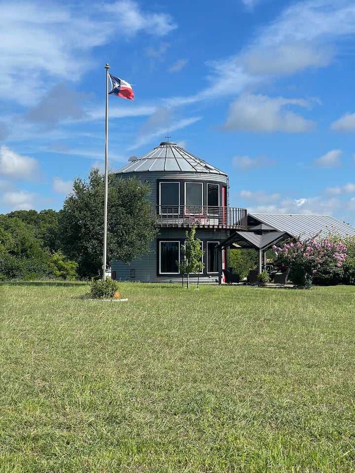 The Silo House In Waxahachie - Waxahachie, TX