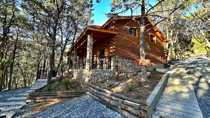 La Cueva Del Oso - Big Bear - Mexico