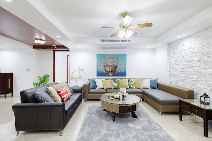 New Large Lux Suite W Pool Table 3br/6pl Nana Bts - Bangkok