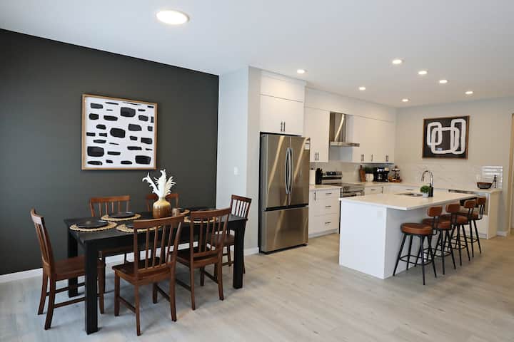 Edgemont Retreat | Ac | Wem | River Cree | Disney+ - Edmonton