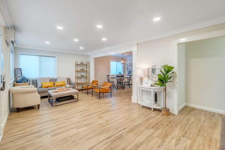 3b2b Chic Family Home Close To Major Attractions - San Marino, CA
