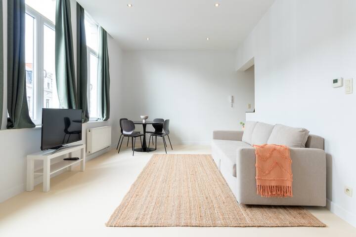 Lichtrijk Appartement Op Toplocatie In Gent2 - Gent