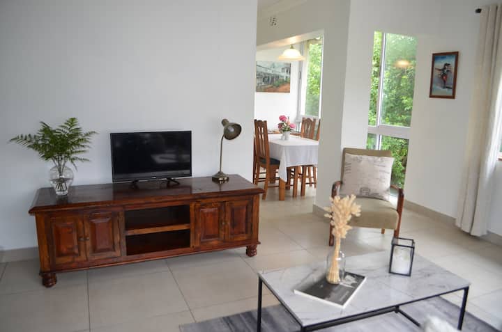 Stellenhof Inn 2 Bedroom, Walk To Town Centre - Stellenbosch