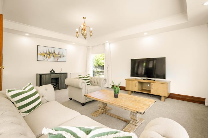 Charming Stay In Fendalton Heart - ニュージーランド クライストチャーチ