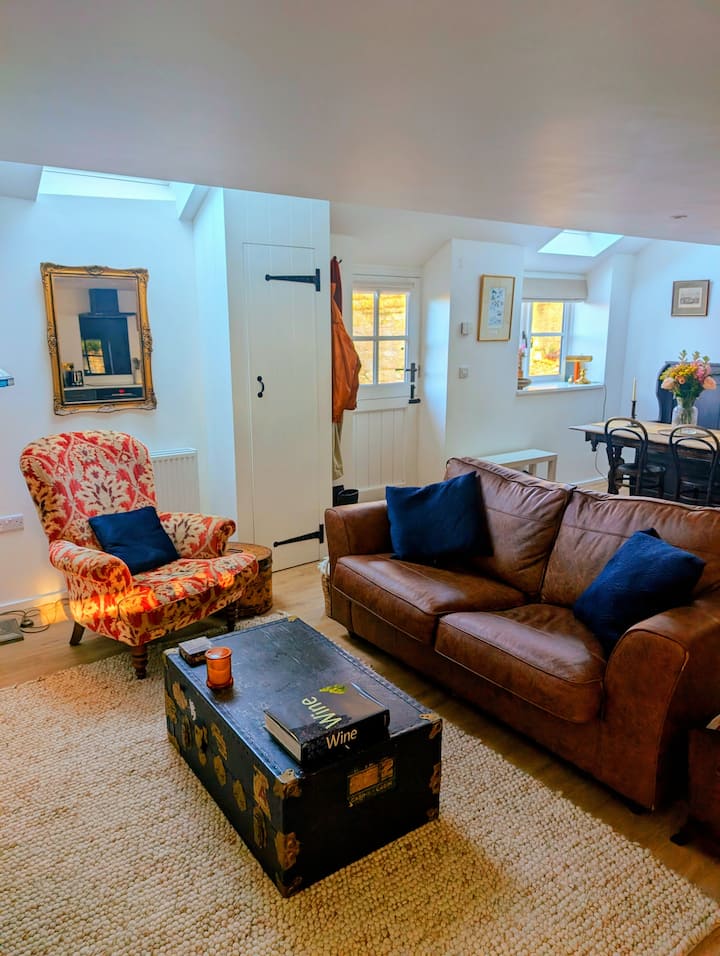 The Plum Cottage, Somerset - Shepton Mallet