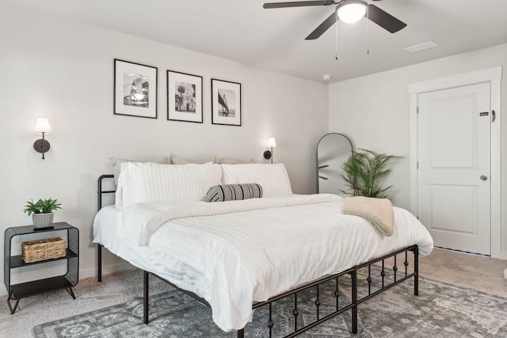 Cozy Studio | Central To Shops, Dining & Airport - Goose Creek, SC