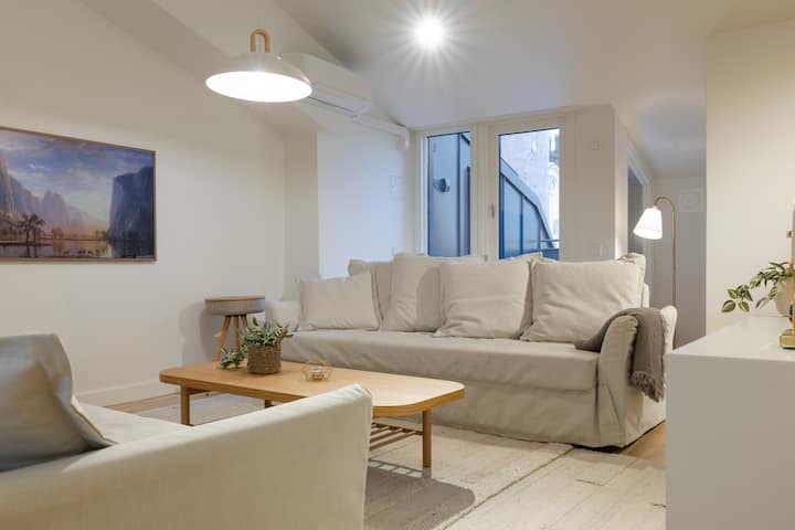 Downtown 2br Penthouse With Sauna - Helsinki