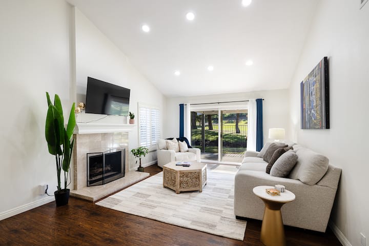 Mtn & Golf Course View. Private Jacuzzi, Scenic - Thousand Oaks, CA