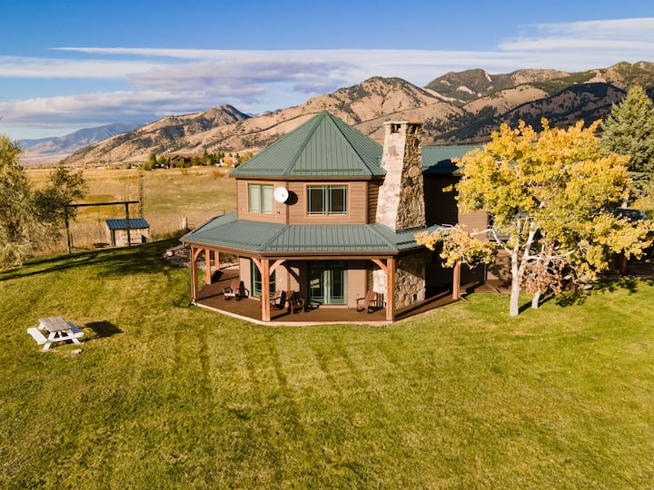 Panorama Mountain Escape W/ Amazing 360° Views - Bozeman, MT