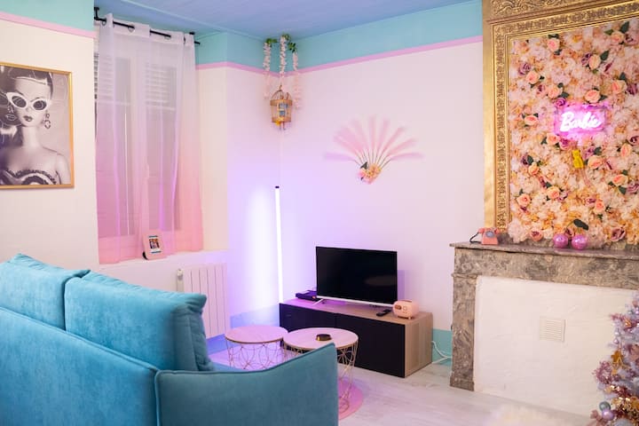 Chez Barbie - 4 Couchages - Appartement Insolite - Tarbes