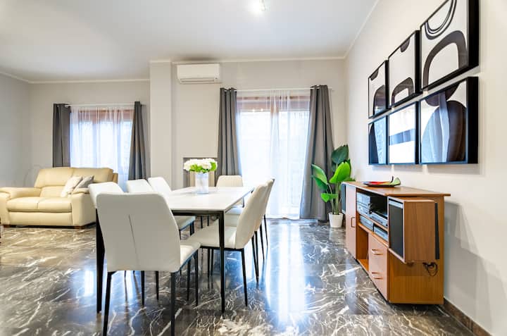 Appartement 3 Chambres à 5 Min Du Métro A à Rome - Frascati