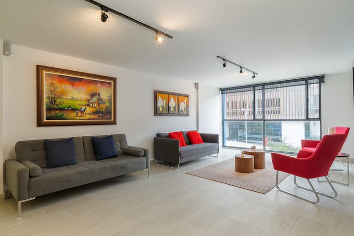 |Ahead| Stylish 2br With Parking - Bogotá