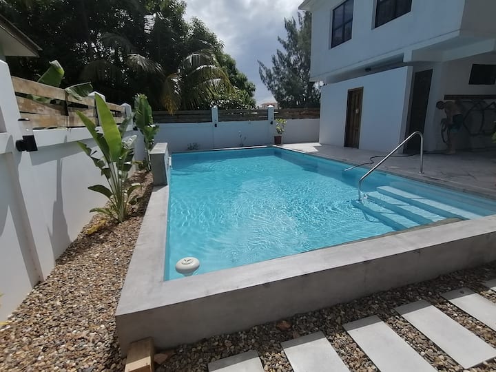 14 Cedar Entire Property - Belize