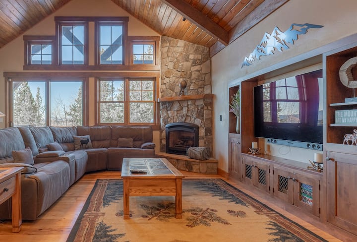 Trailside Lodge: Ski In, Ski Out | Hot Tub | Views - Granby, CO