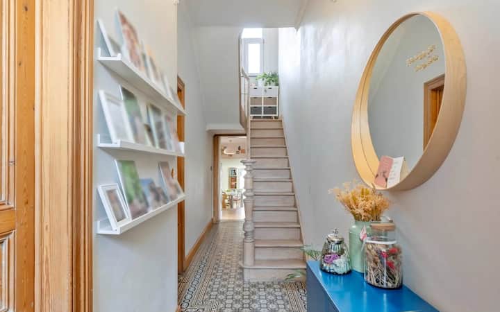 Entire House - 4 Bedrooms (7 Beds), 2 Bathrooms - Maasmechelen