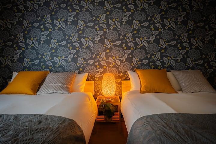 【浅草寺へ徒歩9分】徒歩圏内で浅草観光/最大収容人数11名/新宿まで電車で30分 - Tokyo