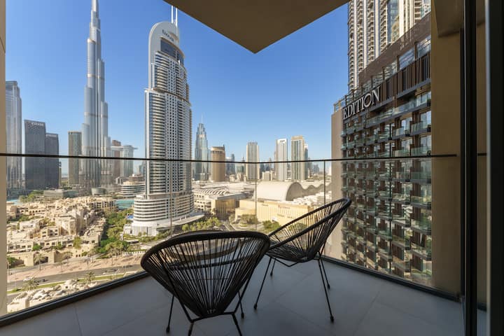 Elevated Living W/ Spectacular Burj Khalifa Views - Dubaj