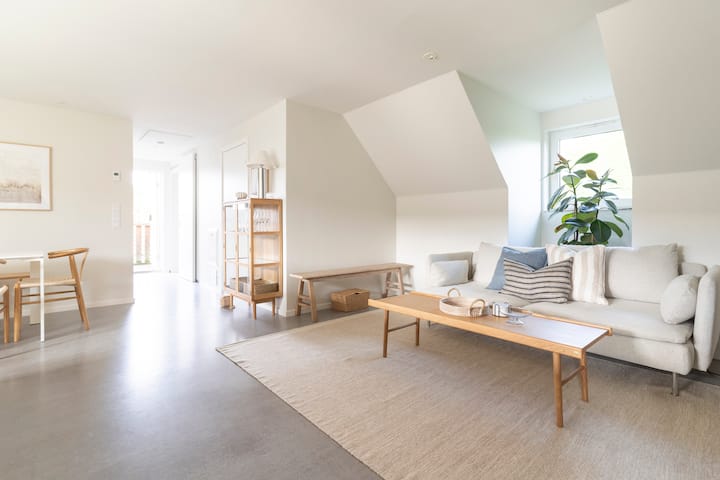 Spacious Loft • Balcony • Patio • Close To Beach - Skanör