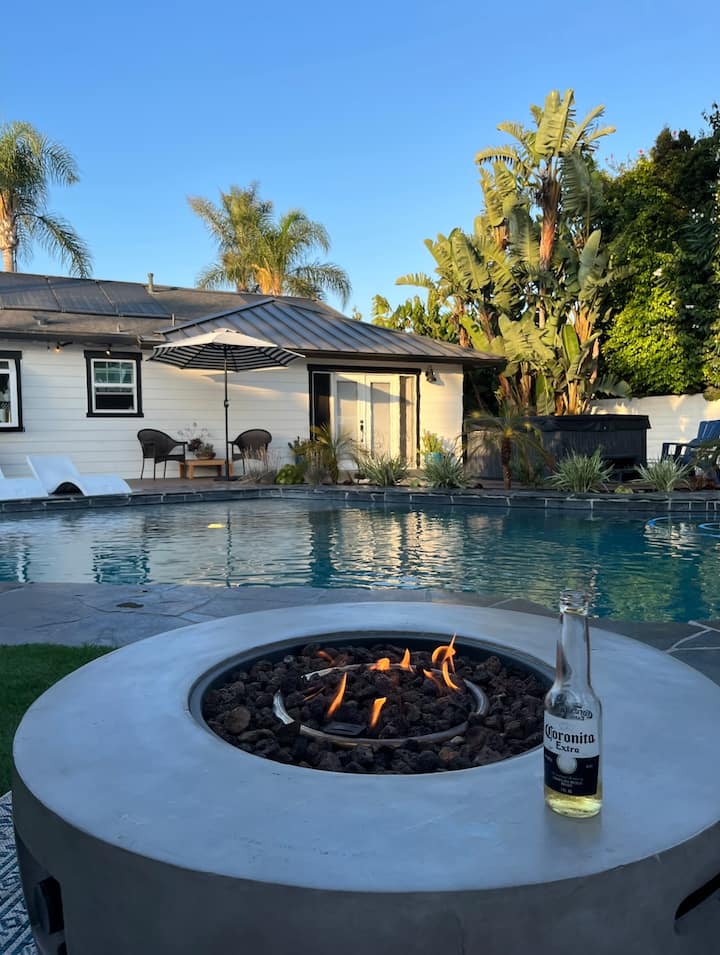 *5 Star* Amazing Beach House, Huge Pool, Hot Tub! - Huntington Beach, CA