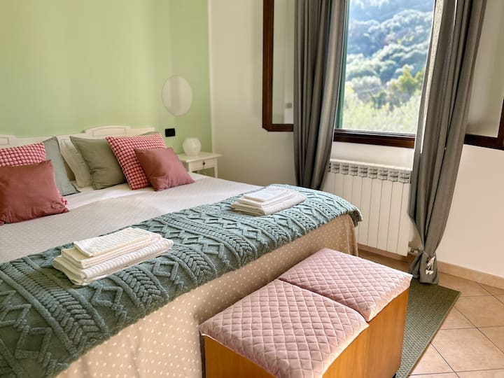 Relax A 3 Km Dal Mare + Parcheggio Privato Coperto - Imperia