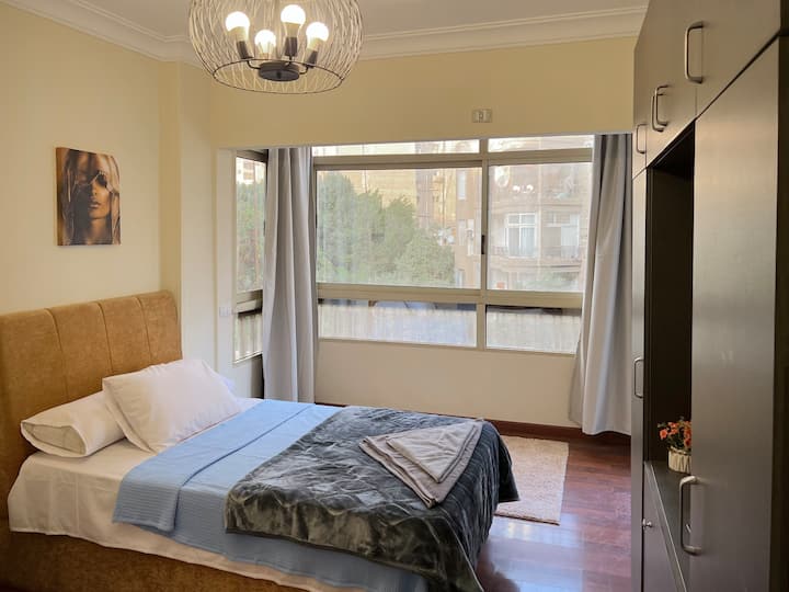 Spacious 3br Apt In Zamalek - Cosmic 15 - Caïro