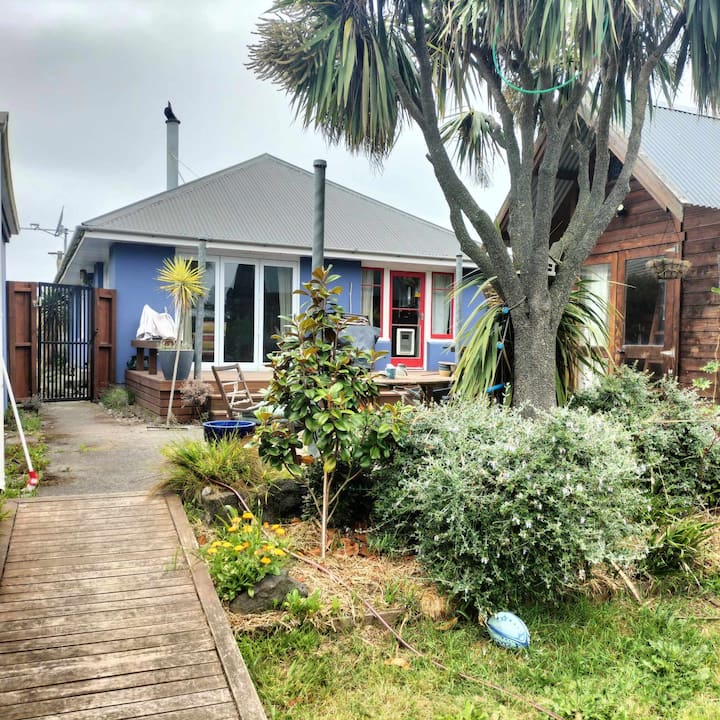 Beautiful Beach House - Christchurch