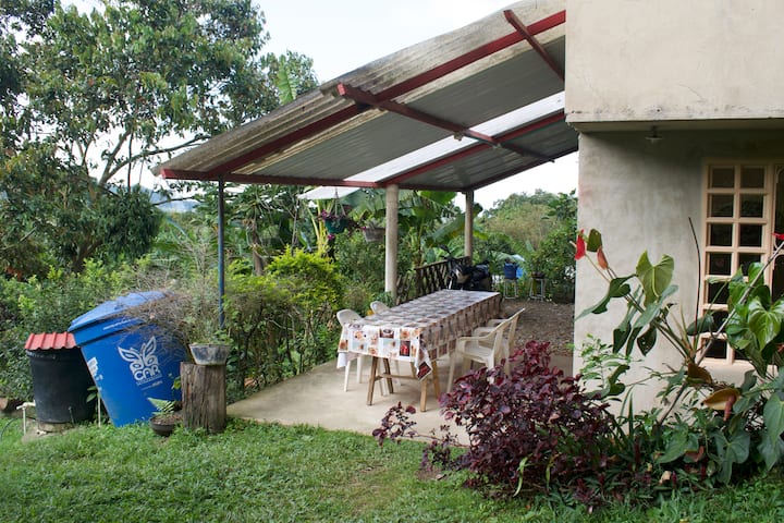 Balu Ecotourismo / Capacidad De 8 Personas - San Antonio Del Tequendama