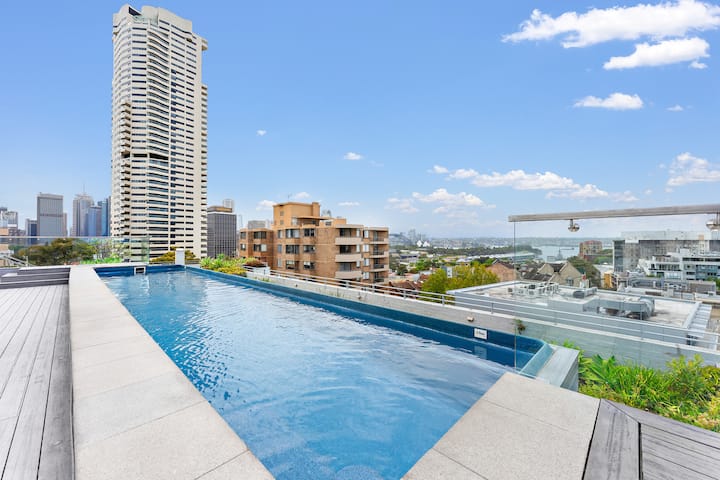 Skypool Studio: Rooftop Pool W/ City & Bridge View - Randwick