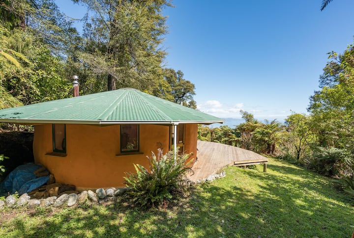 Peaceful Retreat With Stunning Views - Tākaka
