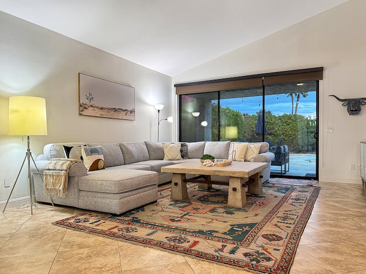Sundance Vista: Luxe Villa • Pool & Mountain Views - Palm Springs, CA