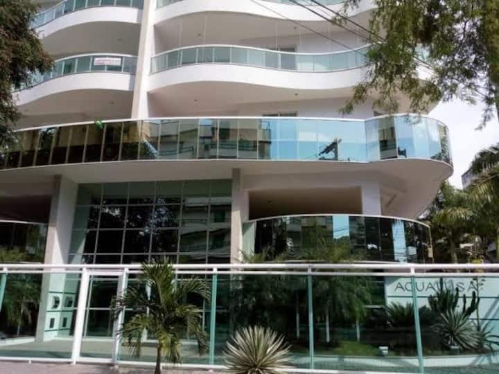 Apto Moderno Com Ar Cond. Na Quadra Da Praia - Cabo Frio