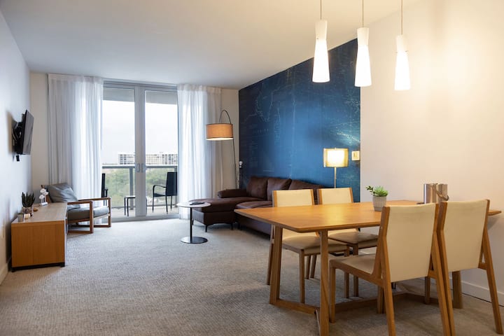 1 Bdm & Kitchen At Beachwalk Pool, Gym, Beach - Hallandale, FL