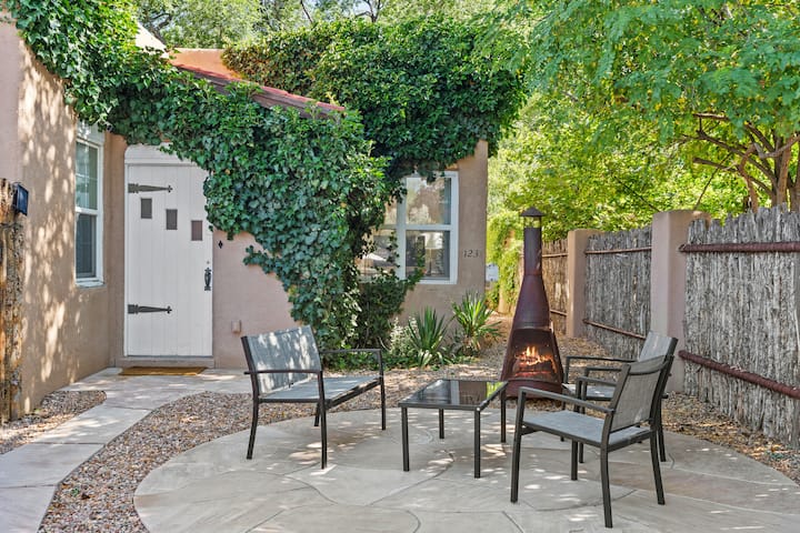 Historic South Capital Charmer - Santa Fe, NM