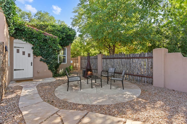 Historic South Capital Charmer - Santa Fe, NM