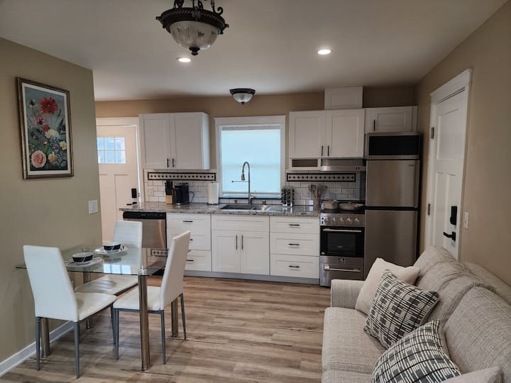 Venice Beach House - Santa Monica, CA