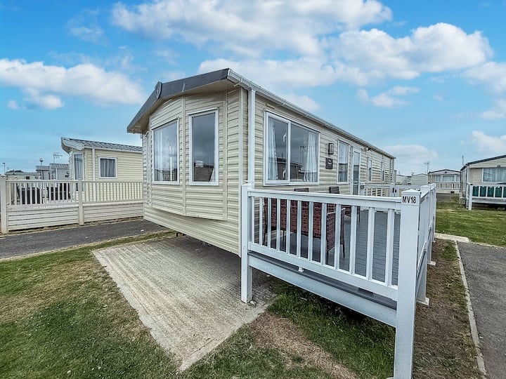 Caravan At St Osyth Beach Park Ref 28018mv - Brightlingsea