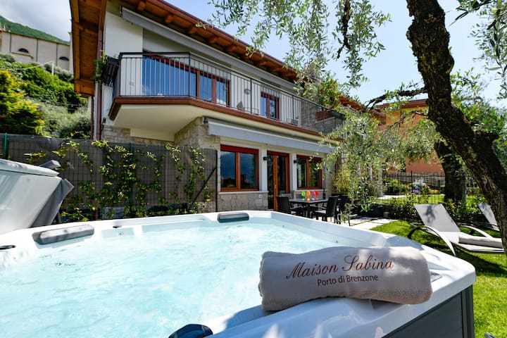 Maison Sabina Vista Lago, Idromassaggio E Giardino - Malcesine