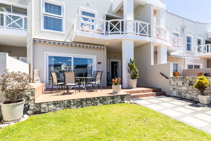 Wavesong Haven On Cliff Paths - Hermanus