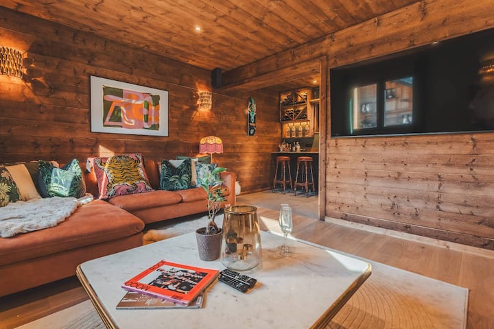 Chalet Les Pivottes With Hot Tub - Verchaix