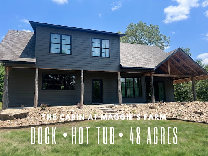 Lake Hamilton, Private 48 Acres, Sleeps 16 (Or 39) - Lake Hamilton, AR