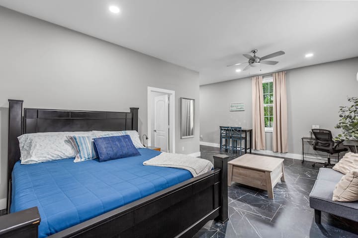 Modern Studio | 8 Mins From Downtown - Winston-Salem, NC