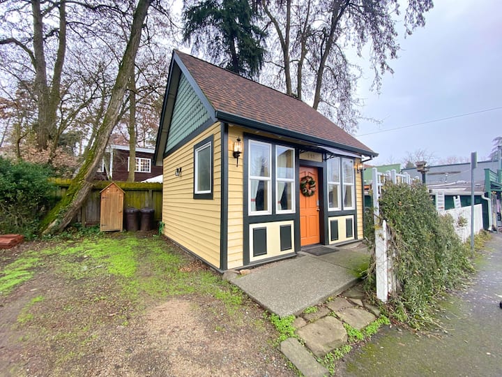 The Cottage! - Jacksonville, OR
