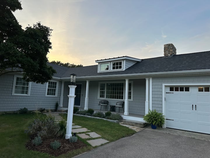Renovated Retreat - Watch Hill, RI