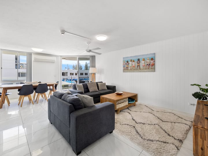 Beachside Apartment - Mooloolaba