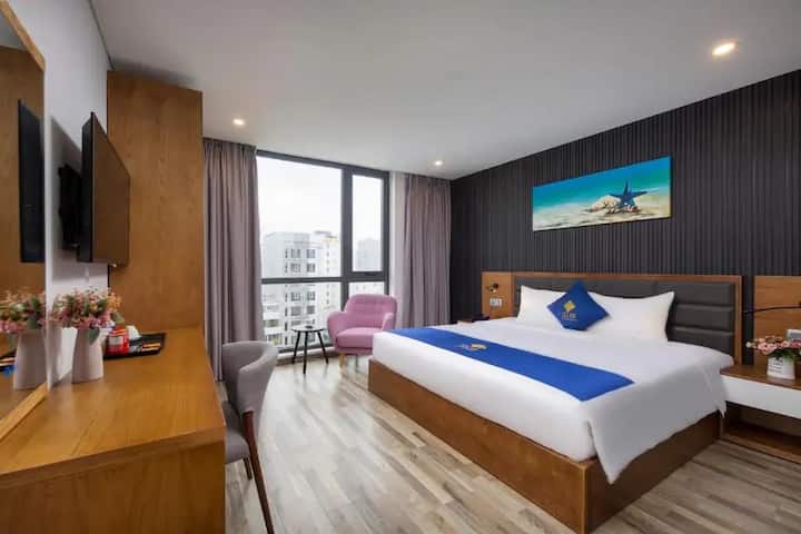 Jolia Danang Beach-luxury Room With Large Window - Da Nang