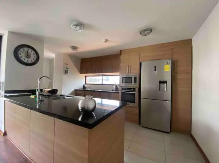 Luxury, Free Parking, La Carolina - Quito