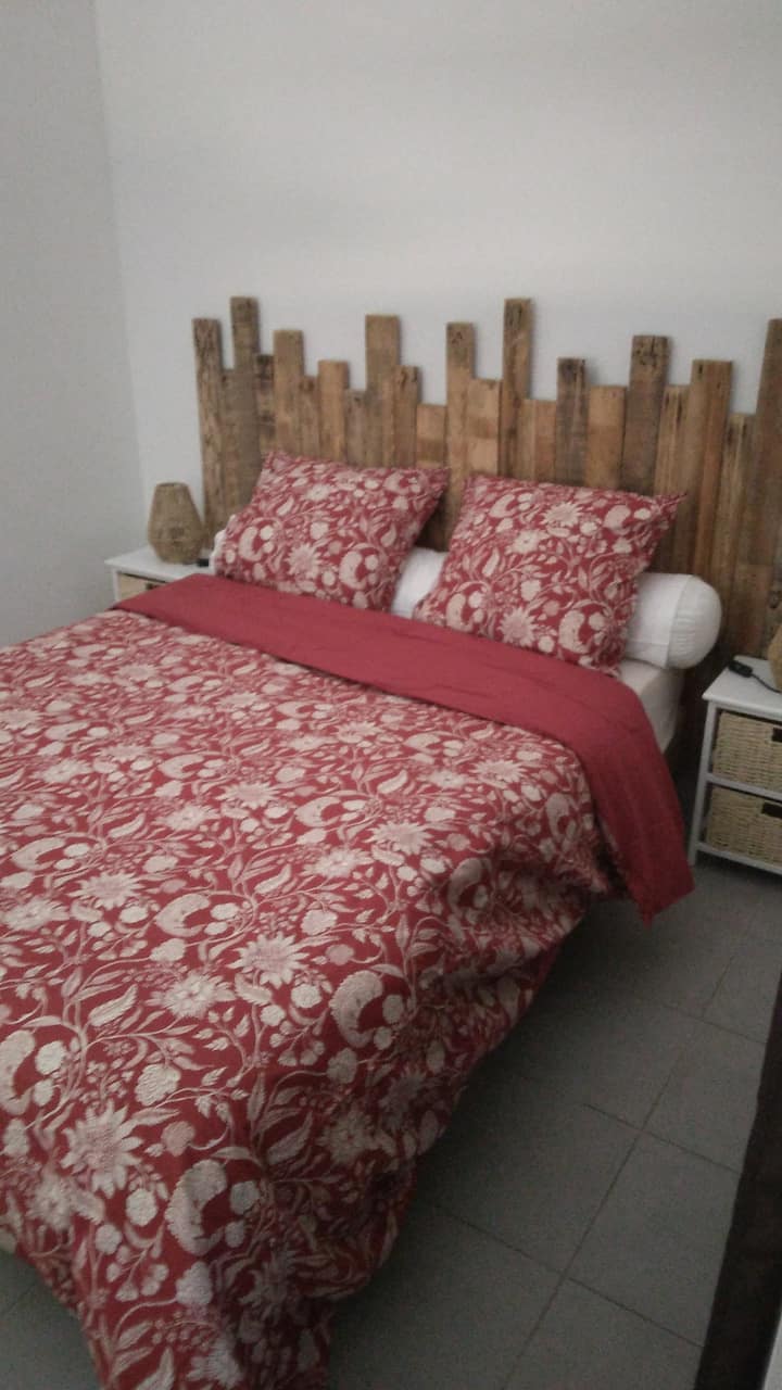 Apparemment T2 Quartier Calme Avec  Garage Privé - Nîmes