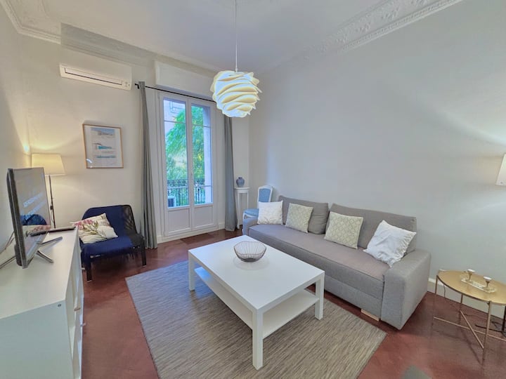 2p Moderne Riquier Proche Port, Gare, Tramway - Musée Matisse, Nice